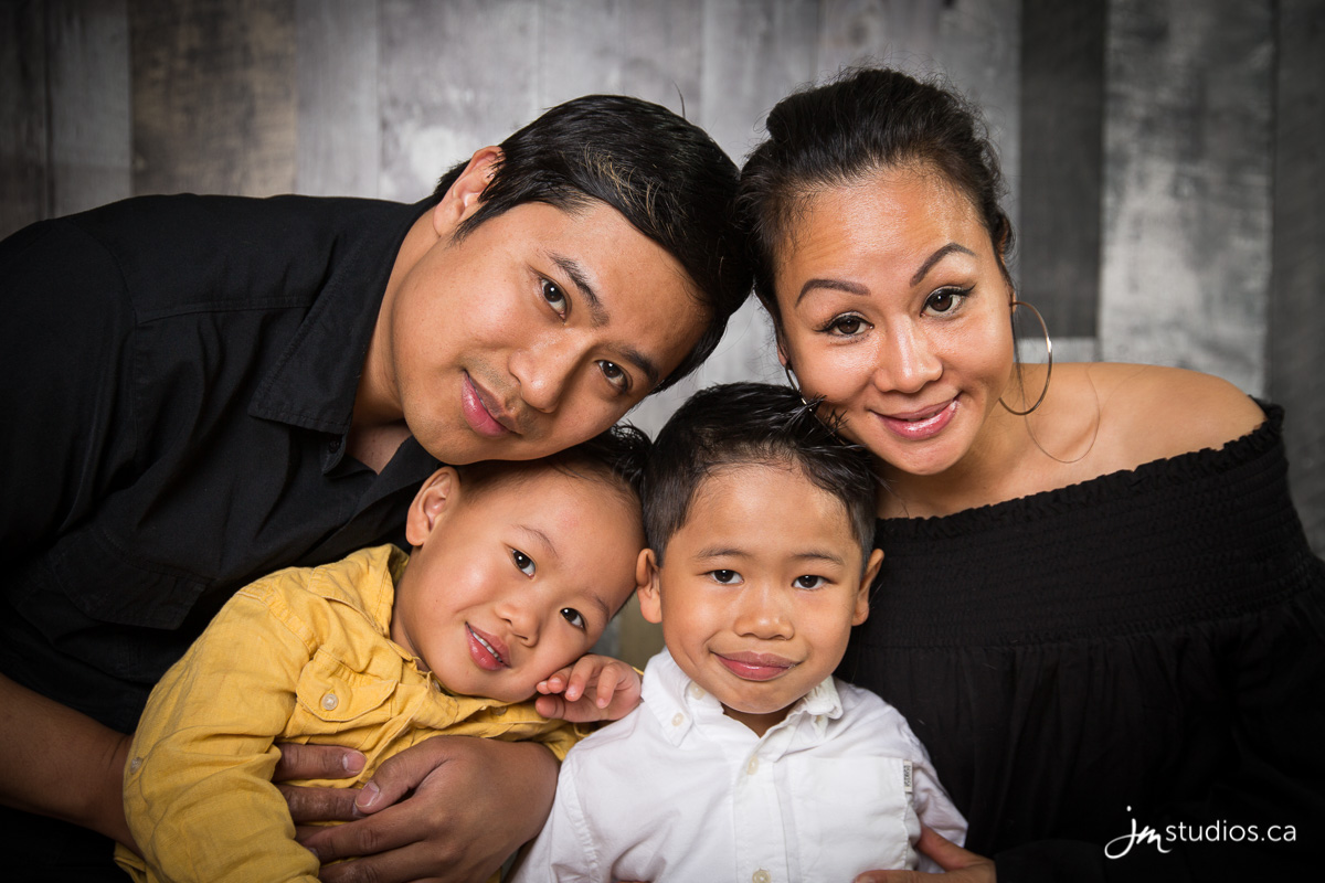 The Pham’s Family Photos at JM Studios in Calgary