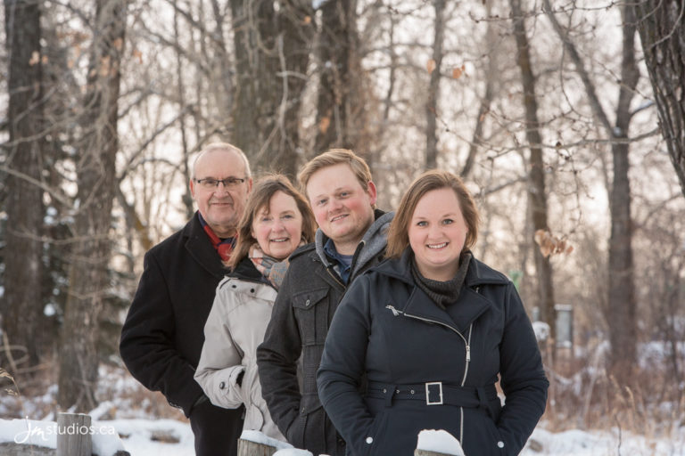 The Pointon’s Family Photos at Pearce Estate Park in Calgary